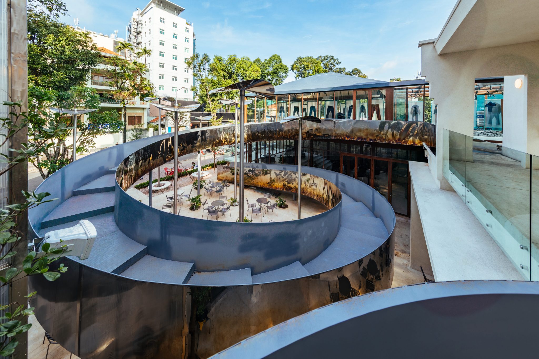 Delasol - Sunlife Flagship - DB Plus